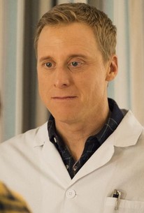 Resident Alien: Season 1, Episode 2 | Rotten Tomatoes