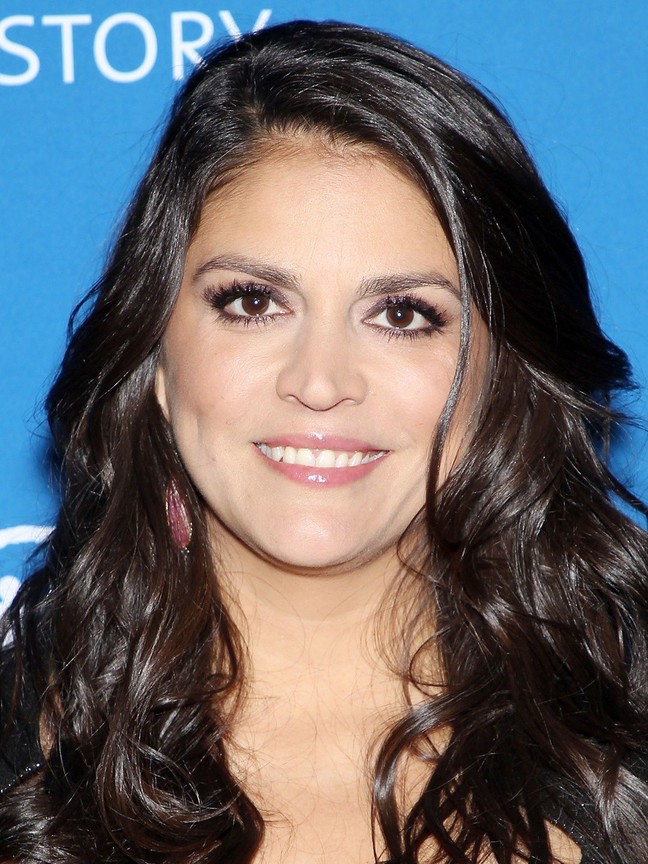 Cecily Strong Legs