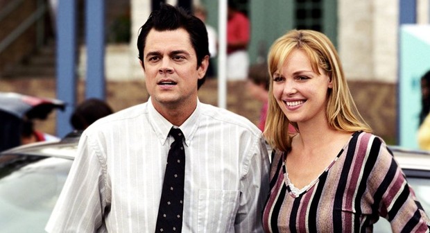 The Ringer Cast The Heavy Duty Scrubber You Need For Your Cast Iron