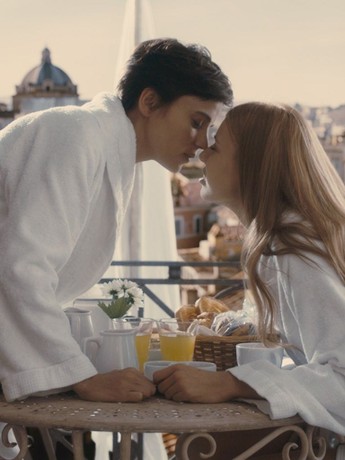 Netflix Room In Rome