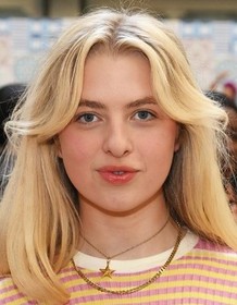Anais Gallagher | Rotten Tomatoes