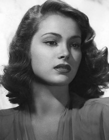 Frances Rafferty | Rotten Tomatoes