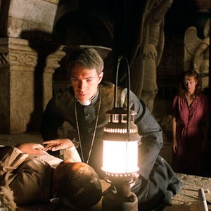 Exorcist: The Beginning - Rotten Tomatoes