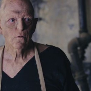 Room 9 - Rotten Tomatoes