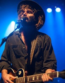 Angus Stone - Rotten Tomatoes