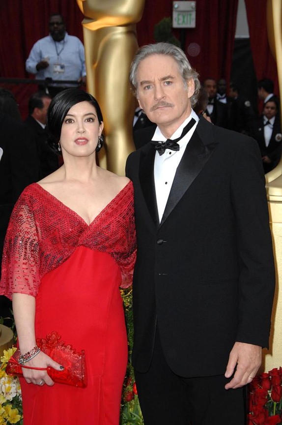 Phoebe Cates Photos Current
