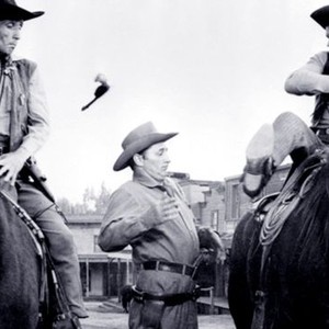 Man With the Gun - Rotten Tomatoes
