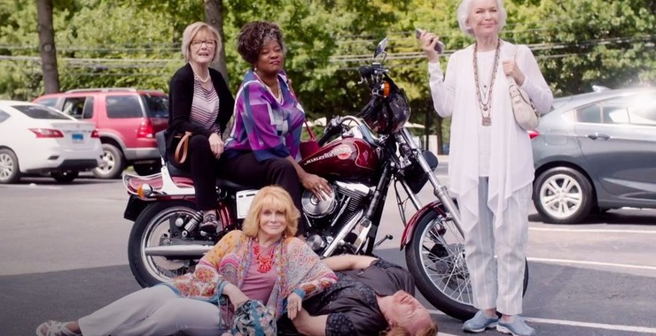 Queen Bees - Rotten Tomatoes